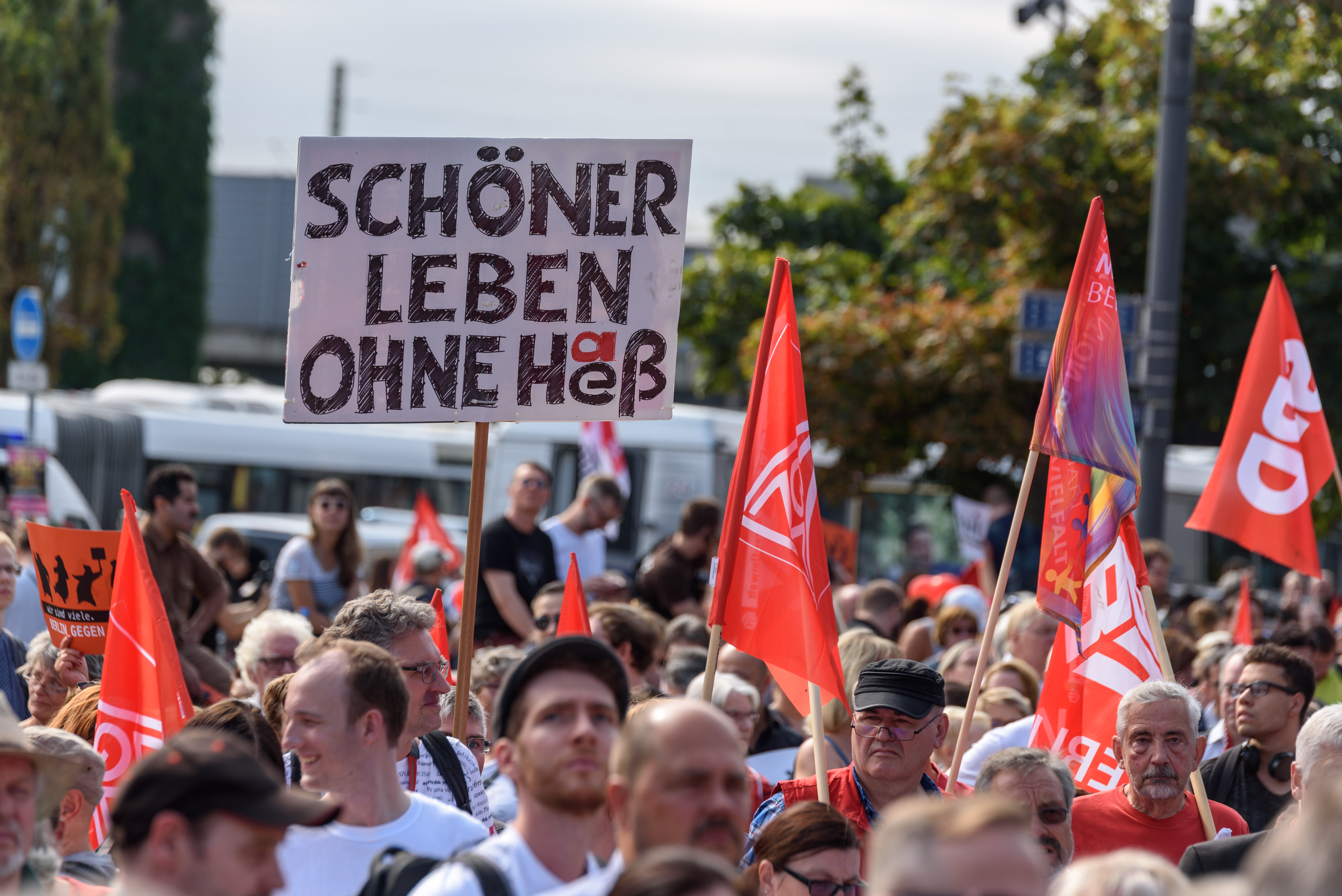 Güncelleme +++ Berlin’de olası bir „Heß Yürüyüşü“ karşı geniş ...